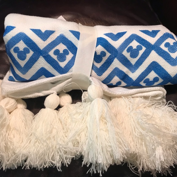 Disney | Bedding | Disney Homestead Blue White Throw Blanket Nwt | Poshmark